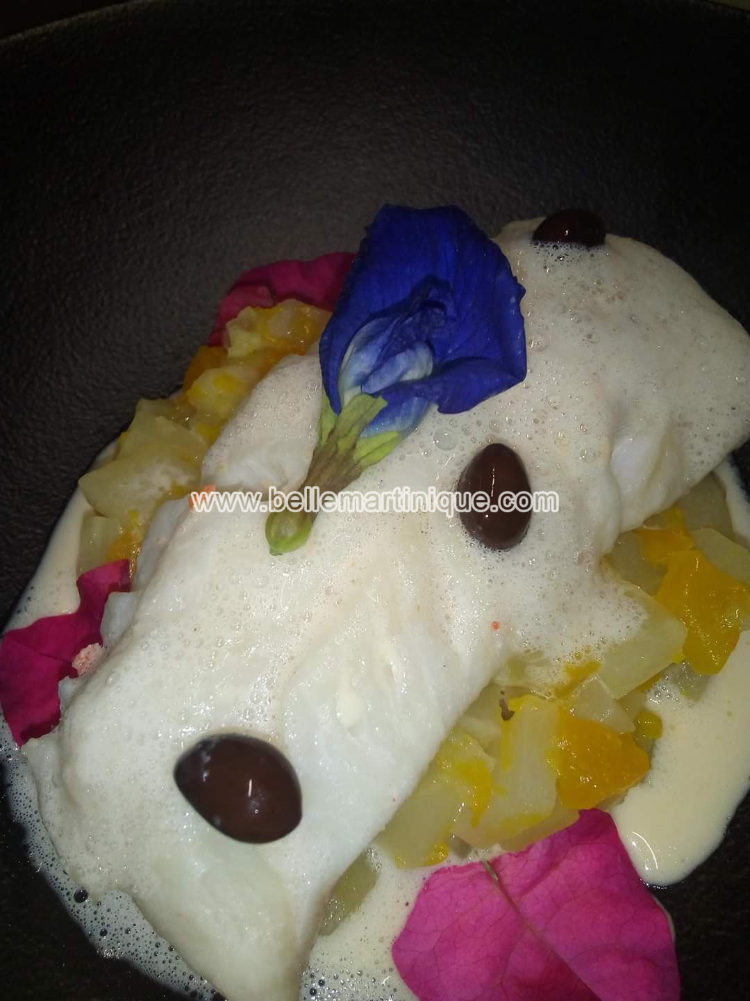 Filet de poisson lion, légumes péyi, sauce coco thaï (cheffe Roxane ...